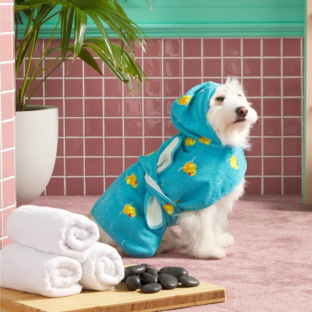 Deck The Halls With Love For Your Pets This Christmas - Teelie Turner